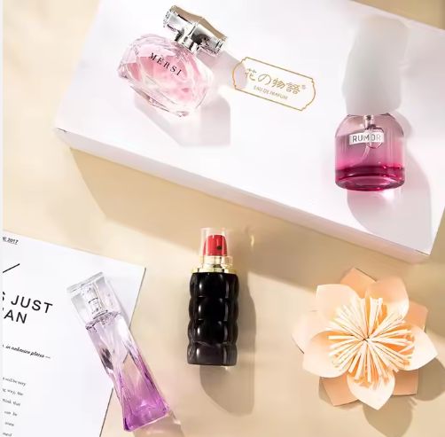 4PCS Women's Fragrance Gift Box Classic Set 4 Piece Eau Perfume Set ...