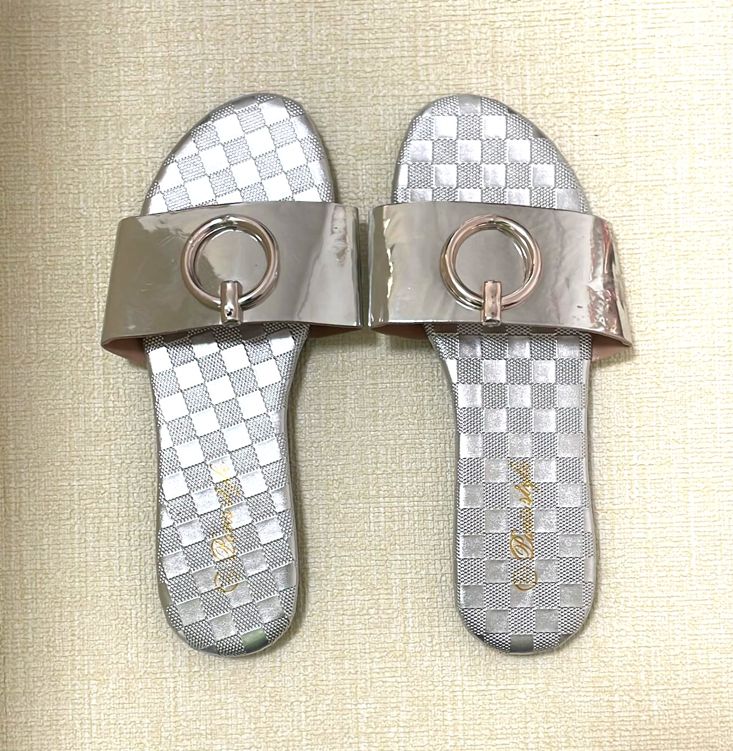 Ladies Mirror Shiny Silver Glossy Flap Design Leisure Fashion Style Low ...